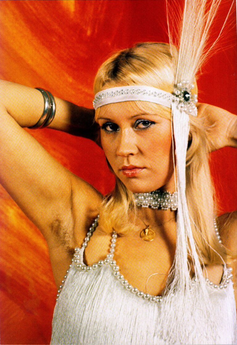 (Body) Hair We Go Again: Women Shaving in Film and TV - LatinaMedia.Co
